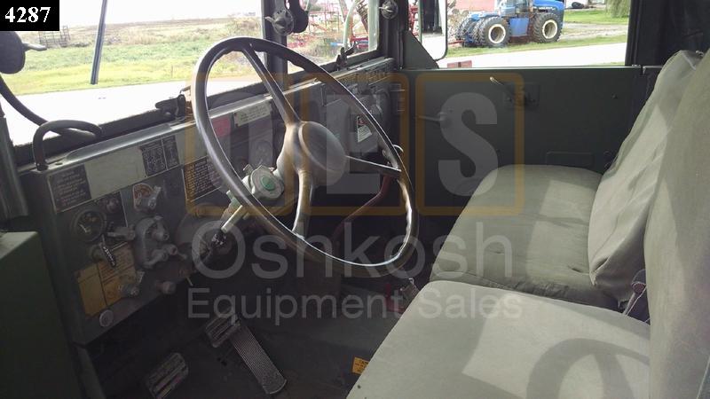 M820 Expansible Van Military 5 Ton Truck (C-200-48) - Oshkosh Equipment