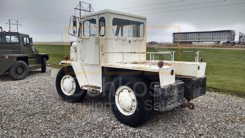 MB-4 American Coleman Aircraft Tug Tractor (AT-800-08) - Oshkosh Equipment
