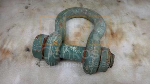 Heavy Duty Clevis Shackle - Oshkosh Equipment