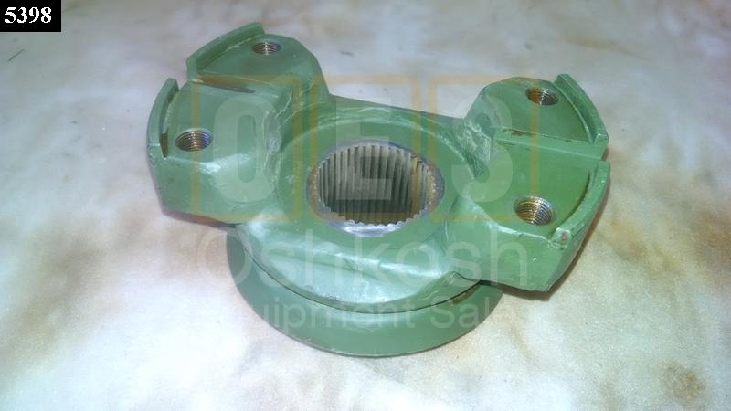 Transfer Case Input Yoke - Oshkosh Equipment