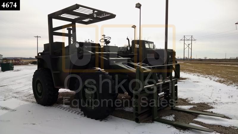 6K Rough Terrain Military Forklift (F-900-14) - Oshkosh Equipment