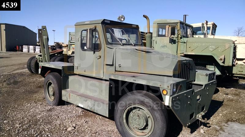 PSI Tug (AT-800-05) - Oshkosh Equipment