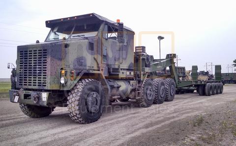 M747 60 Ton Military Lowboy Trailer (T-1100-34) - Oshkosh Equipment