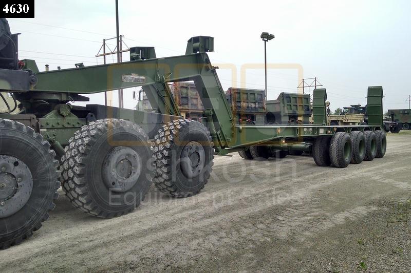 M747 60 Ton Military Lowboy Trailer (T-1100-34) - Oshkosh Equipment