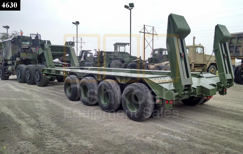 M747 60 Ton Military Lowboy Trailer (T-1100-34) - Oshkosh Equipment