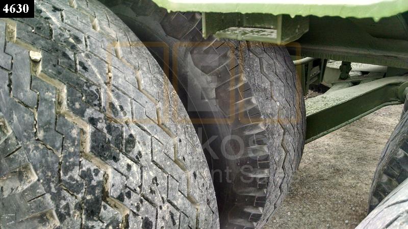 M747 60 Ton Military Lowboy Trailer (T-1100-34) - Oshkosh Equipment