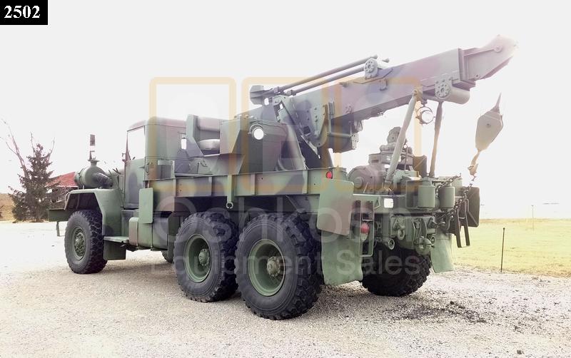 M816 5 Ton 6x6 Military Wrecker Truck (WR-400-14) - Oshkosh Equipment